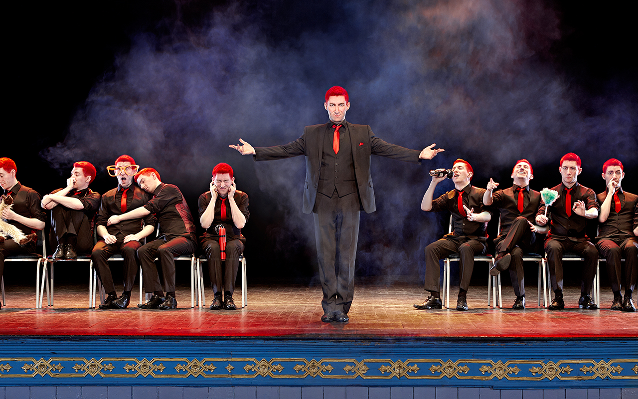 Robert Temple: The Hypnotist - LIVE & OUTRAGEOUS! - Memo Arts Centre, Barry